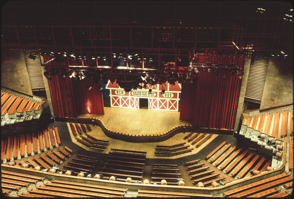 Finding The Sacred Bond From An Opry Pew - Pollstar News