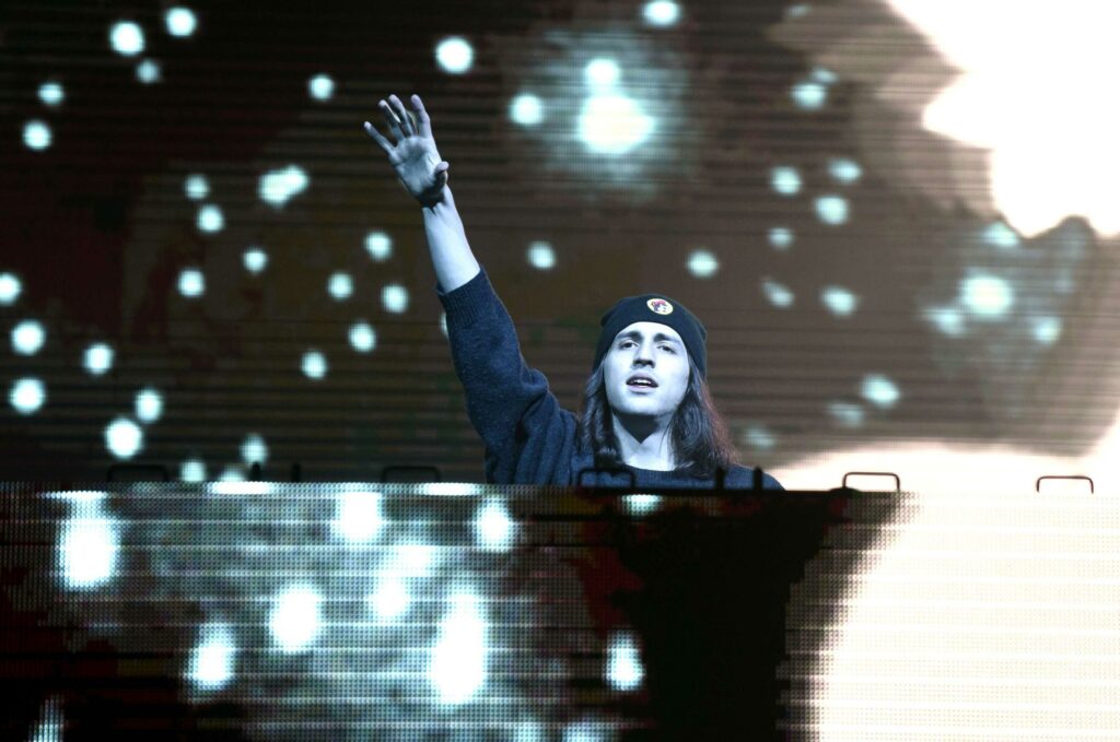 Porter Robinson On His First Flight Into Second Sky - Pollstar News