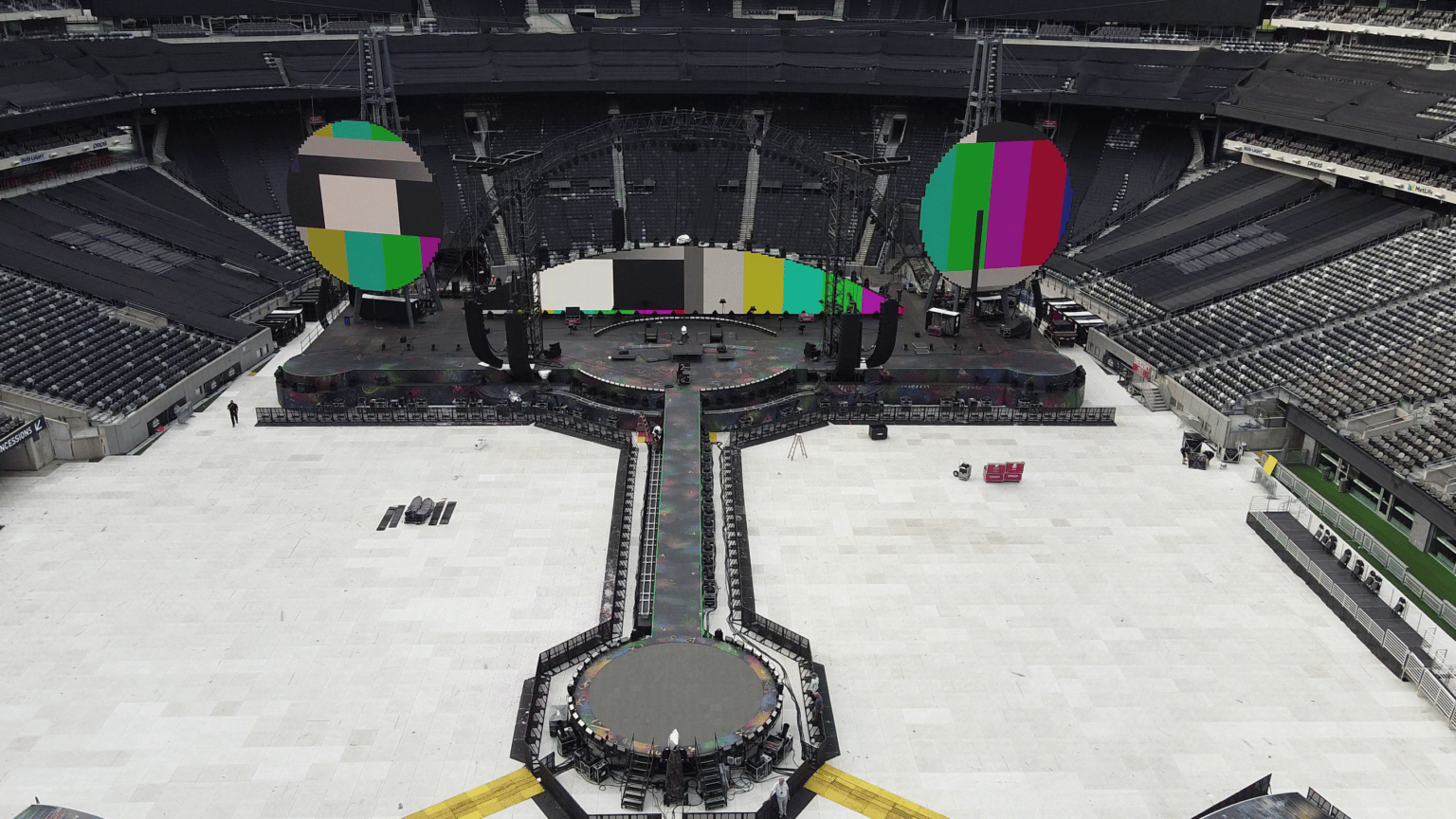 Executive Profile: PRG Lights Up Coldplay's 'Music Of The Spheres ...