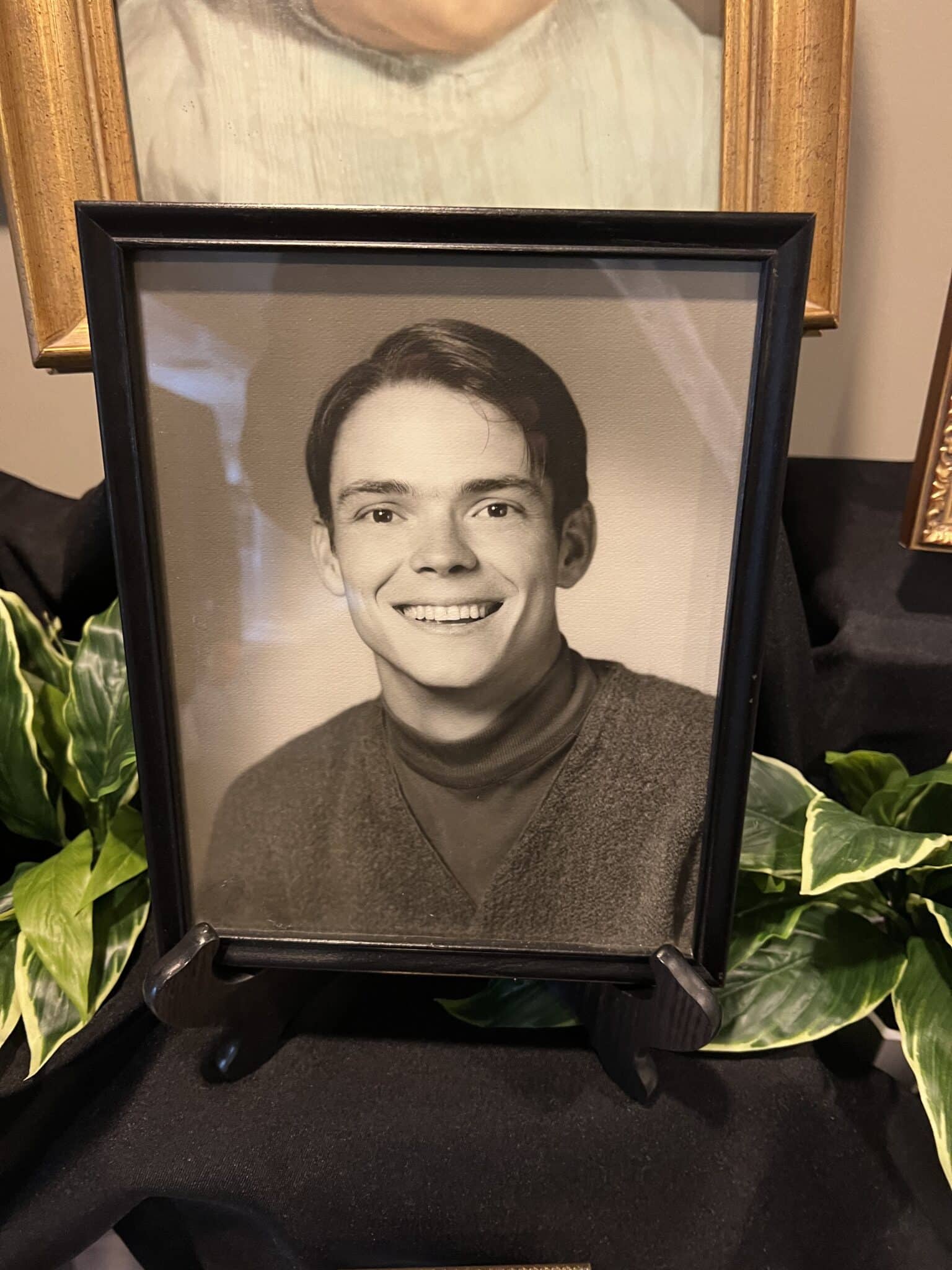 In Tribute: Ben Farrell, One Of A Kind; From Elvis & Neil Diamond To ...