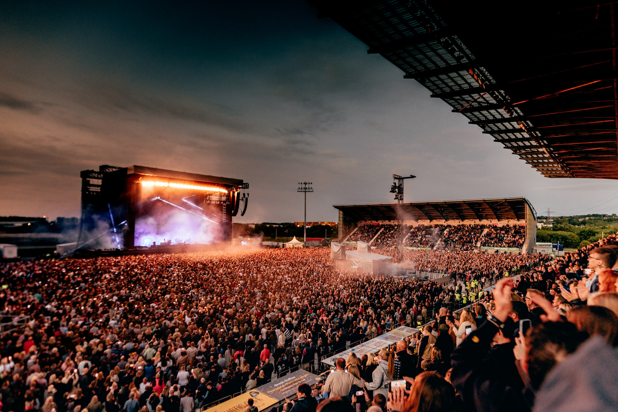 DF Concerts Celebrates 'Record Summer' In Scotland - Pollstar News