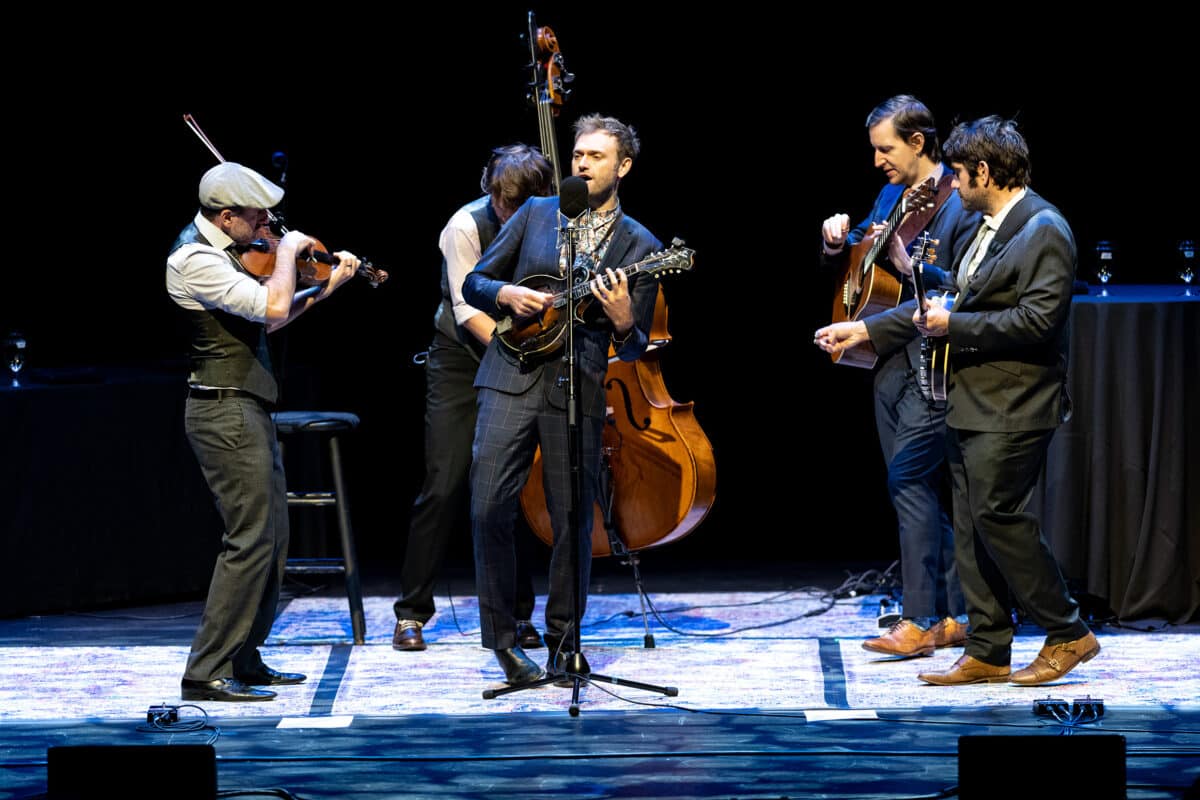 Live Review: Béla Fleck And Punch Brothers Bring ‘My Bluegrass Heart’ Tour To Greensboro's ...