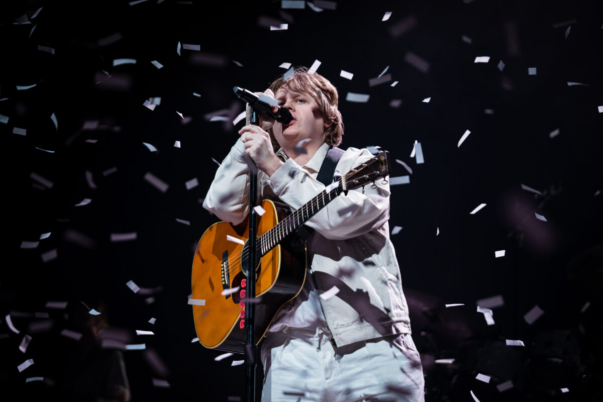 Lewis Capaldi Makes Chart Debut With New Tour - Pollstar News