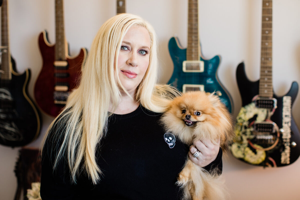 Q's With Kelly Kapp: Inspiring Women In Rock - Pollstar News