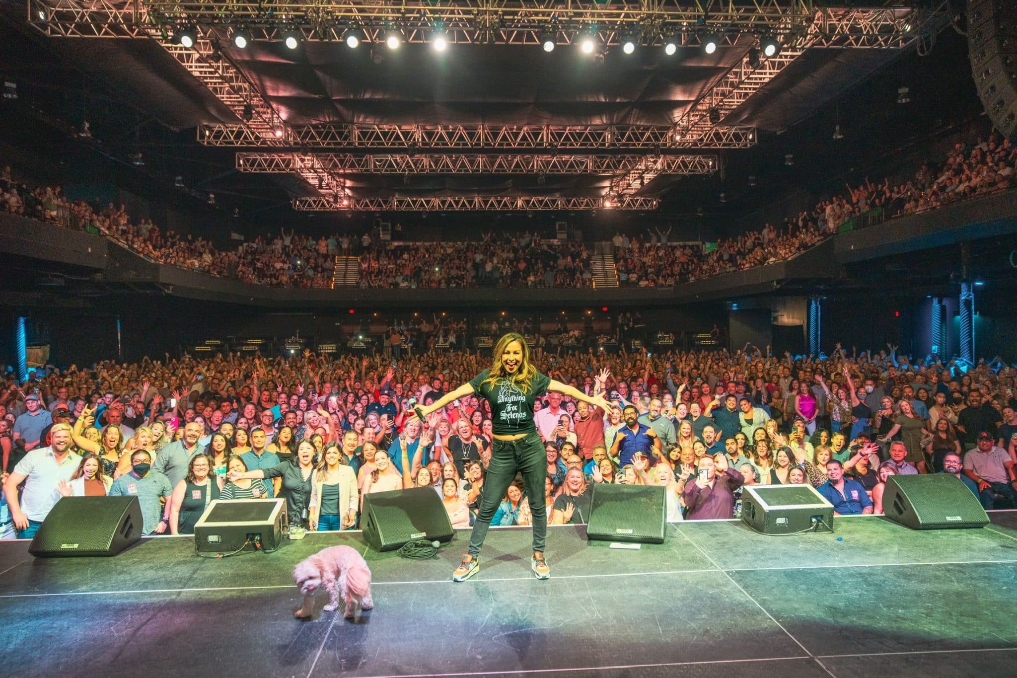 Anjelah Johnson-Reyes Takes Her Comedy To The Next Level Her Way ...