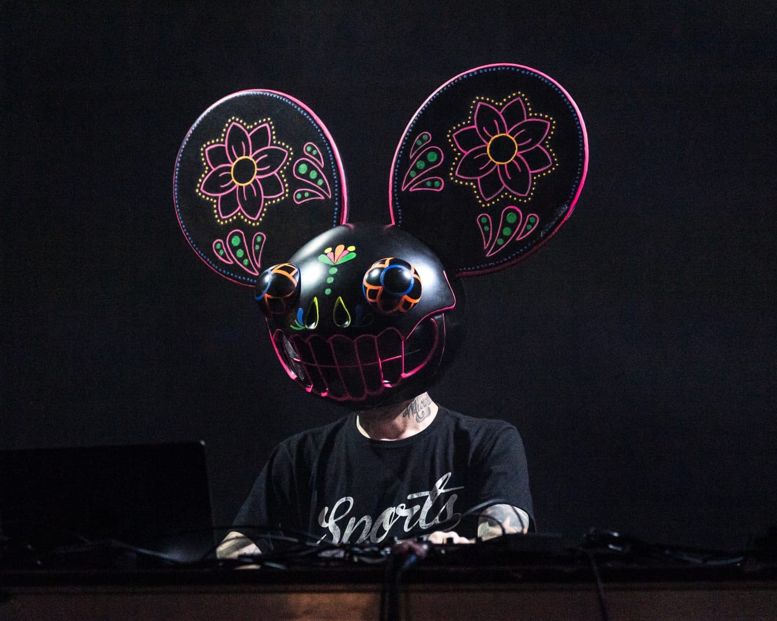 deadmau5 Celebrates 20 Years With 'retro5pective' Shows - Pollstar News