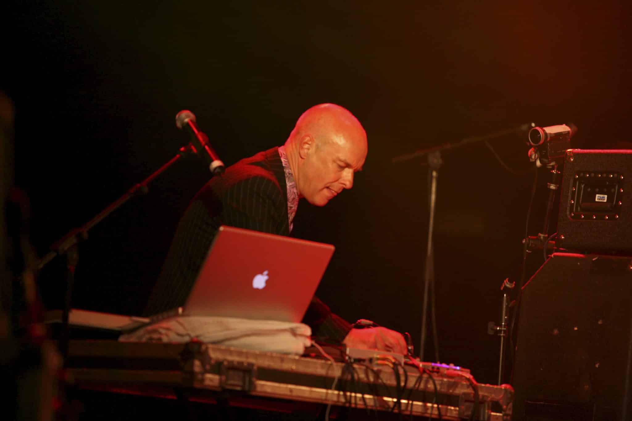 Brian Eno Embarks On First Ever European Solo Tour - Pollstar News
