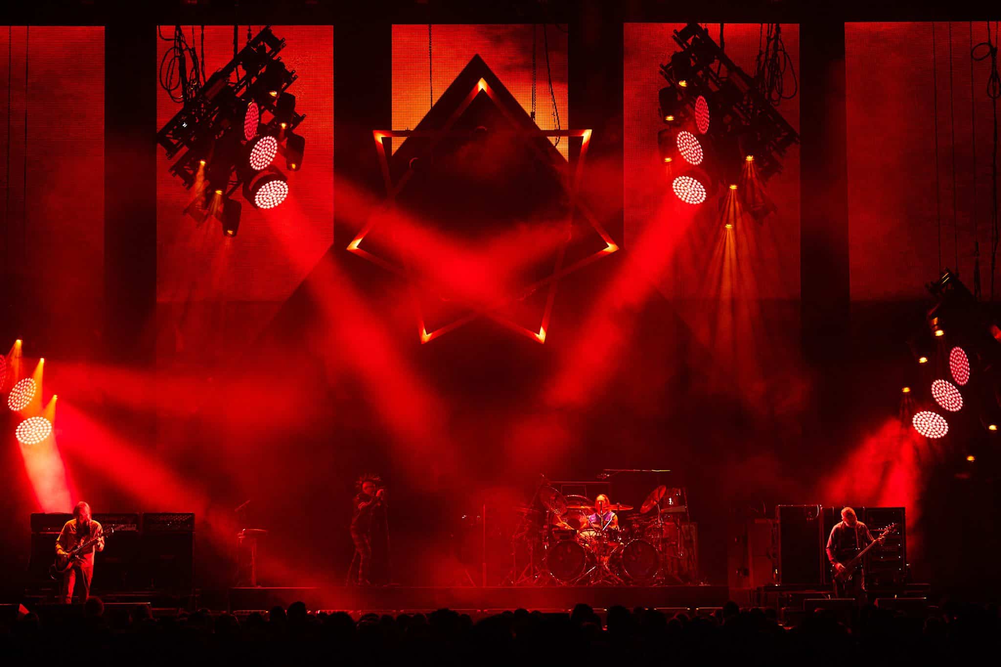Tool Continues To Reach New Touring Frontiers (Cover Story) - Pollstar News