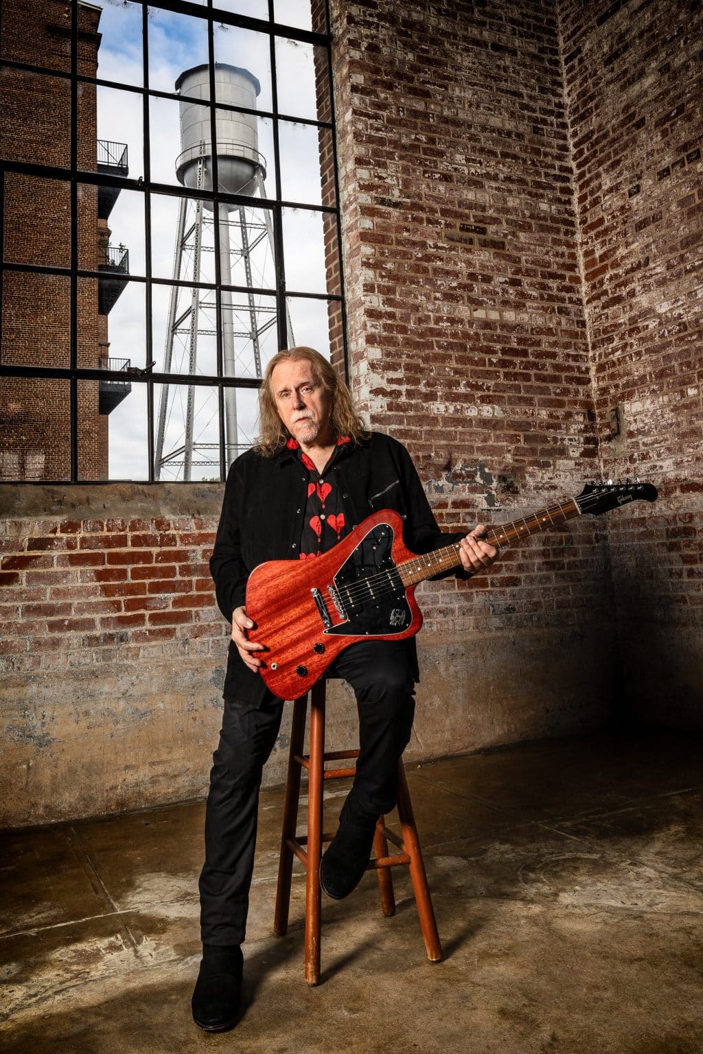 Warren Haynes Adds 'Million Voices Whisper' Fall Tour To Busy Itinerary ...