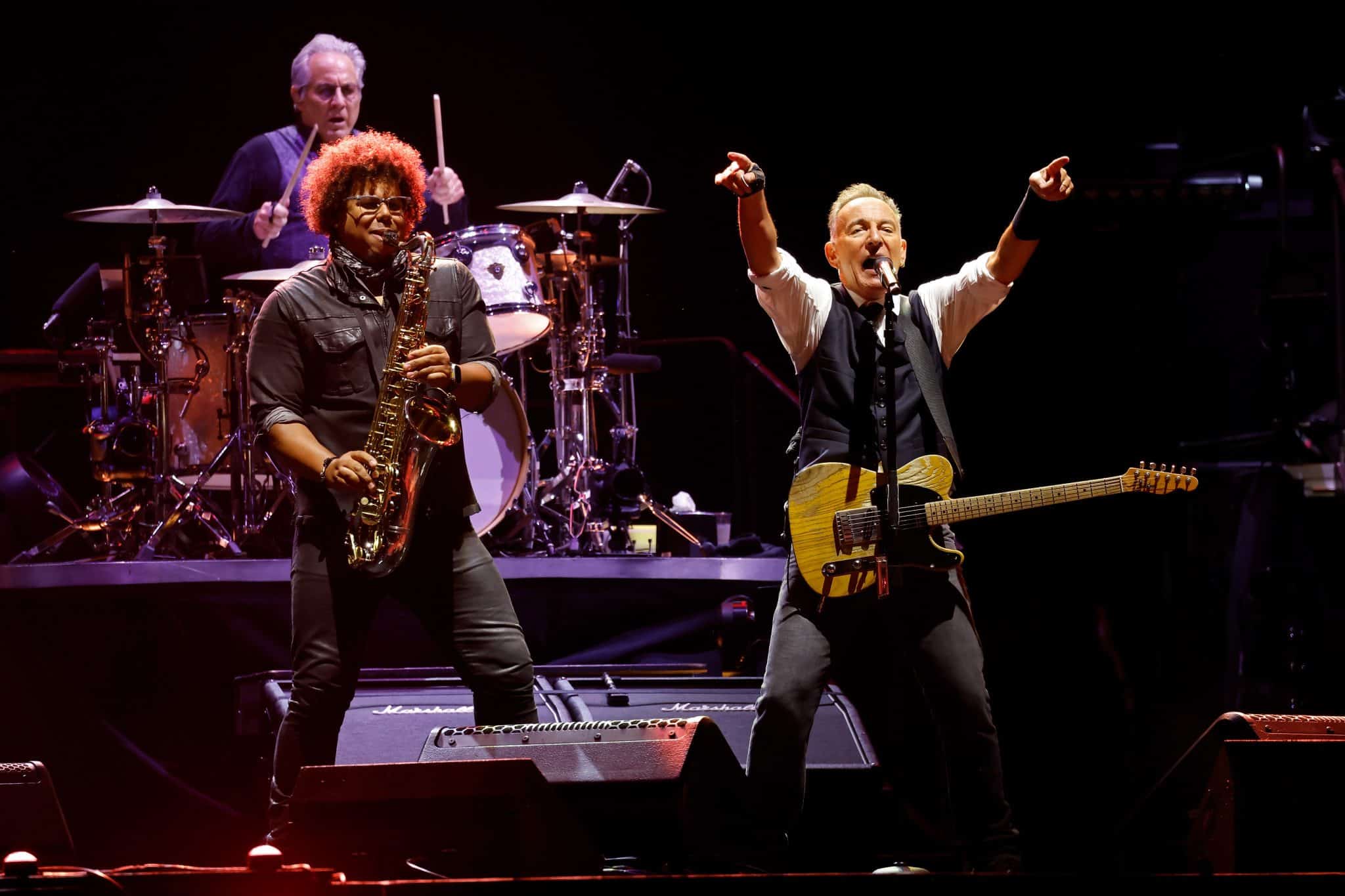 Bruce Springsteen & the E Street Band Expand 2025 European Tour ...