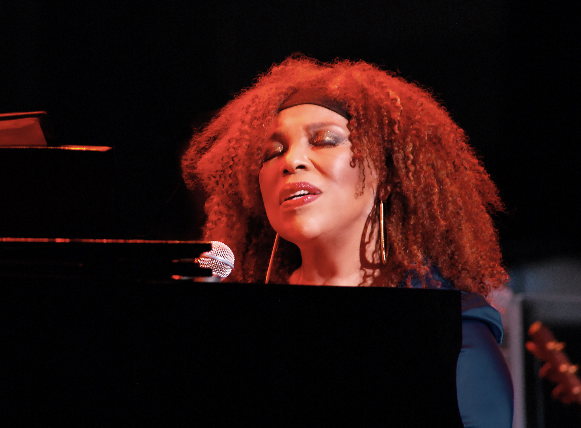 Roberta Flack, Music Icon, Activist And Advocate Dies At 88 - Pollstar News