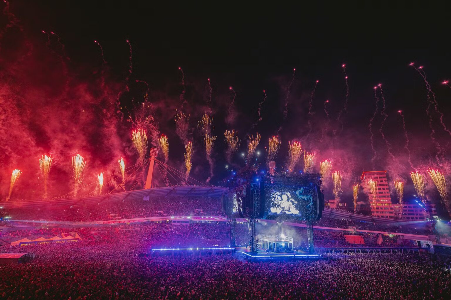 Håkan Hellström Sets New Attendance Record at Sweden's Ullevi Staduim ...