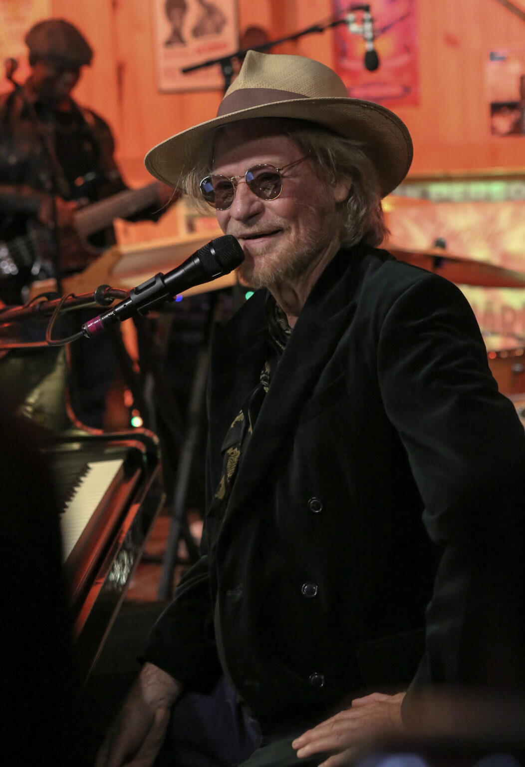 Daryl Hall's House Hits The Road (Cover Story) - Pollstar News