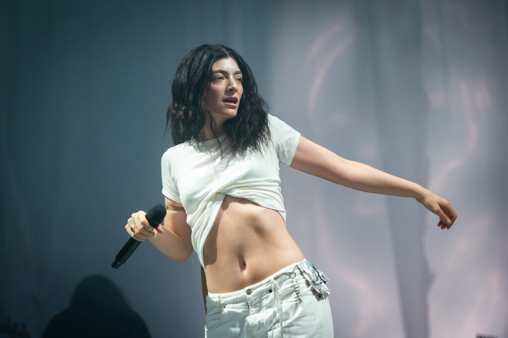 Lorde Announces Australia & New Zealand ‘Ultrasound’ Arena Dates ...
