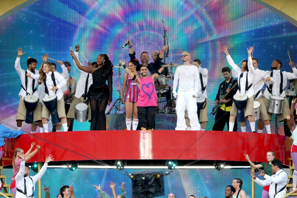 Coldplay, J Balvin, Doja Cat, Tems, Emmanuel Kelly Perform At FIFA's ...