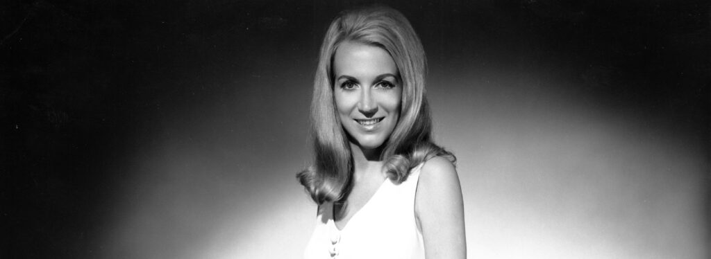 Jeannie Seely, Soulful Country Singer Behind Hits Like ‘Don’t Touch Me ...