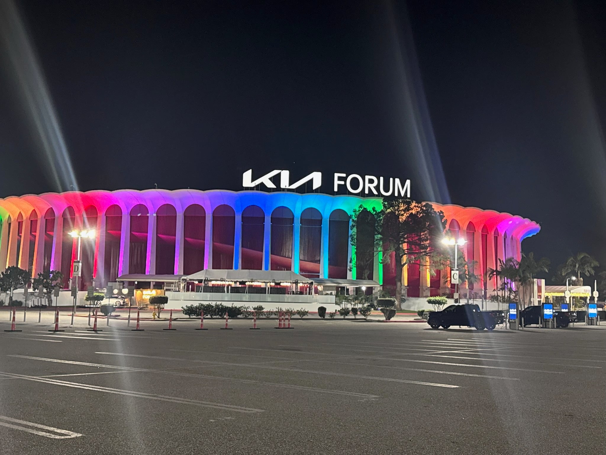 Sphere, Kia Forum & Empire State Building Lit Up To Pay Homage To Bob ...