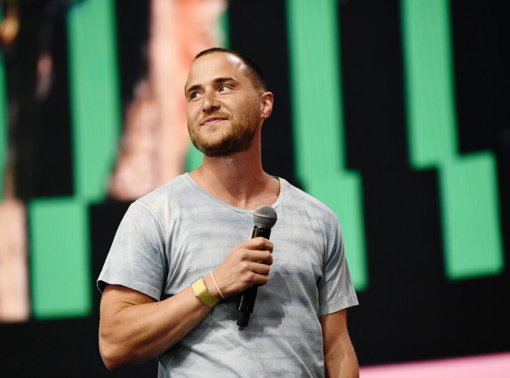 Weekly Signings: Mike Posner At Range Music - Pollstar News