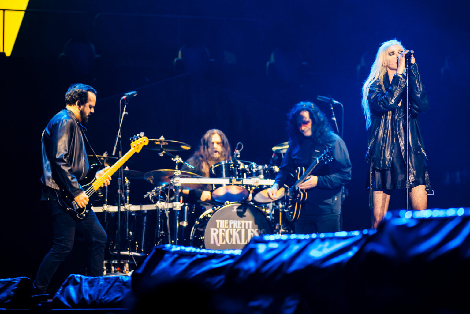 The Pretty Reckless Announce 'Dear God' World Tour - Pollstar News
