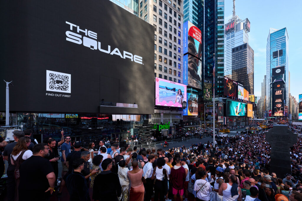 Madonna's Surprise Times Square Takeover Debuts New 'The Square ...
